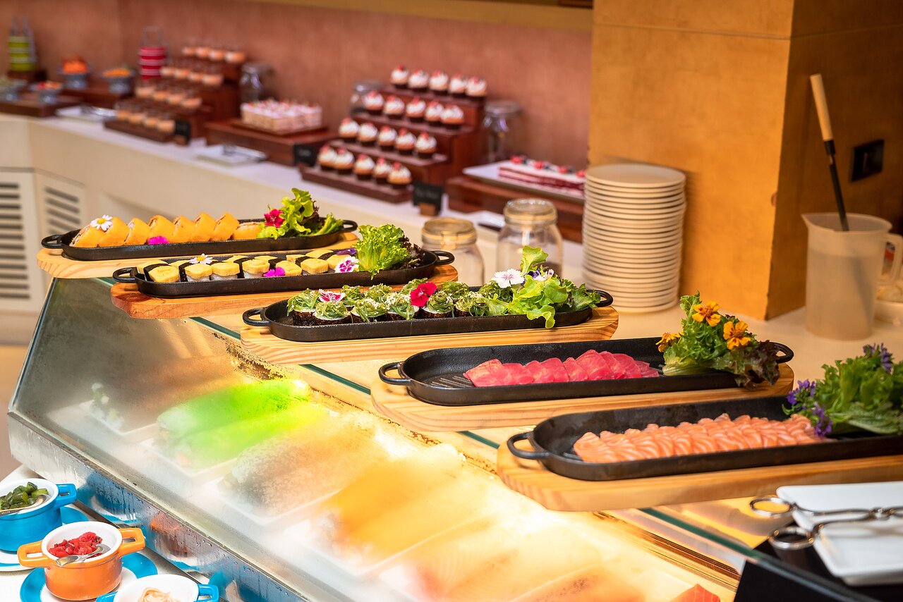 Bubbles Restaurant - Phuket Lovin